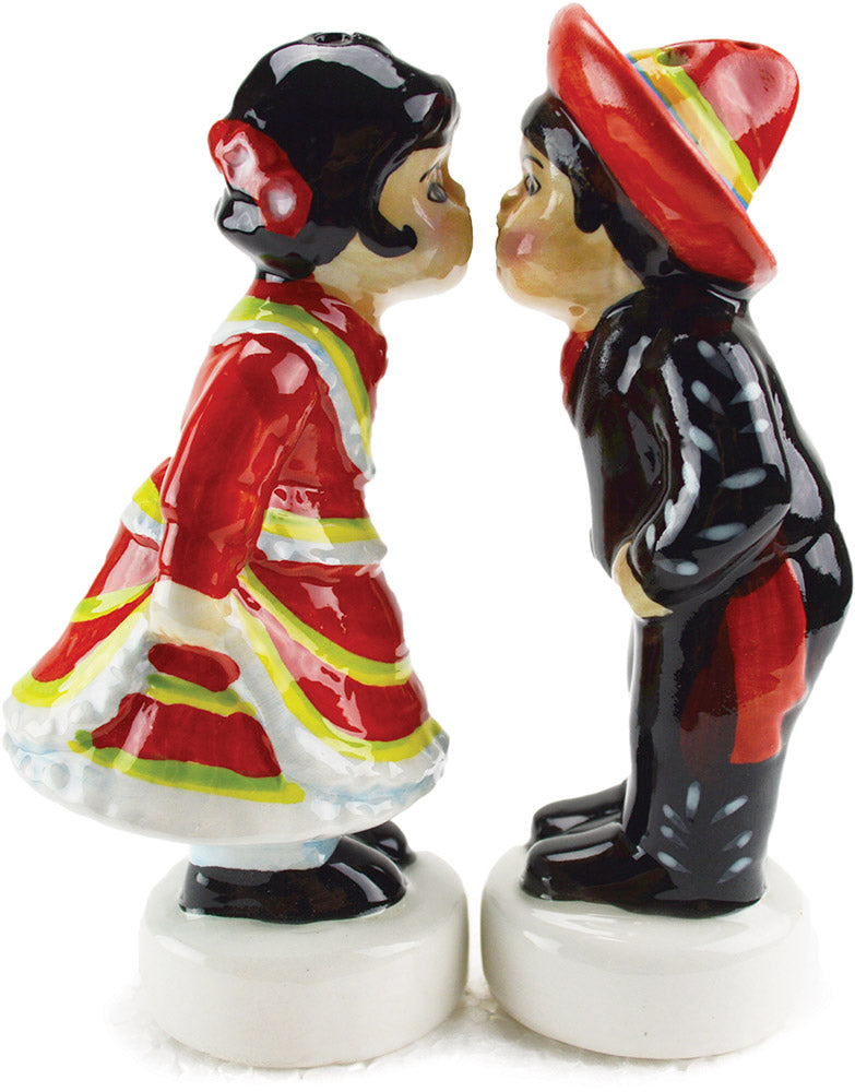Mexican Gift Idea with Mexico Kissing Couple S&P Set
